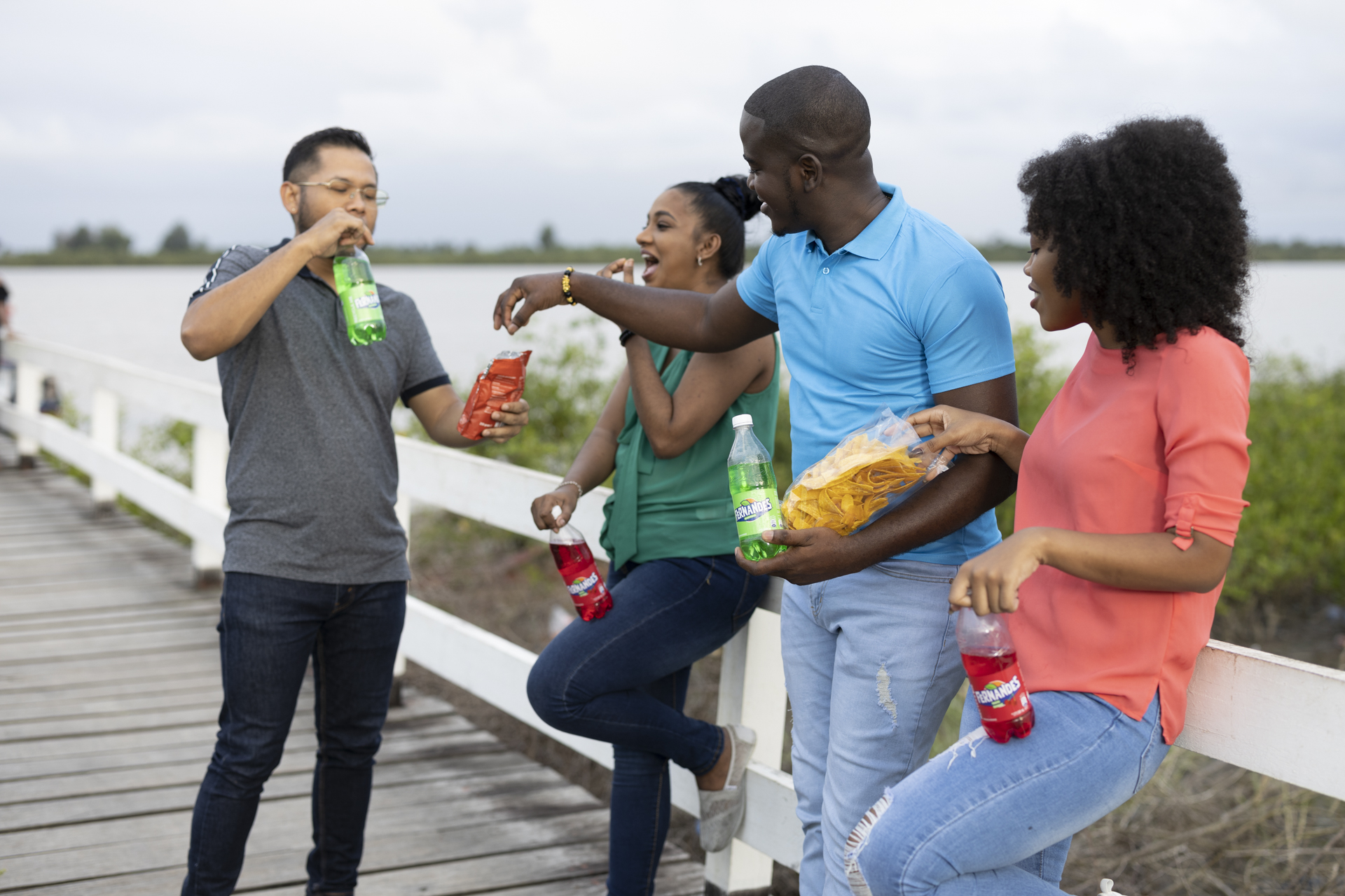 Fernandes Softdrinks zijn terug - Fernandes Bottling Company N.V.